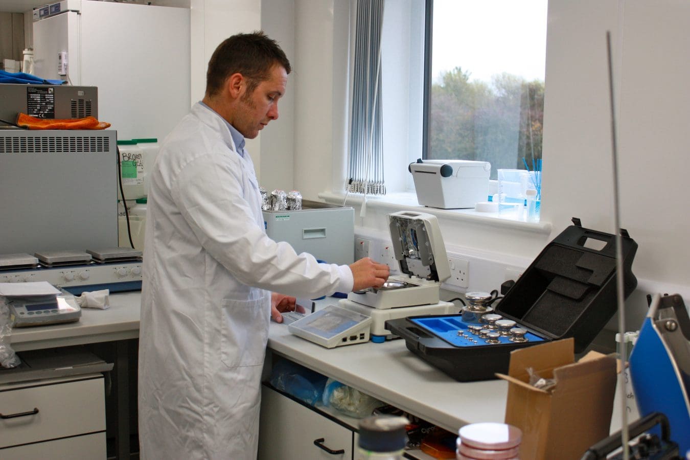 UKAS Calibration - ISO17025 - Weighing Scales / Laboratory Balances